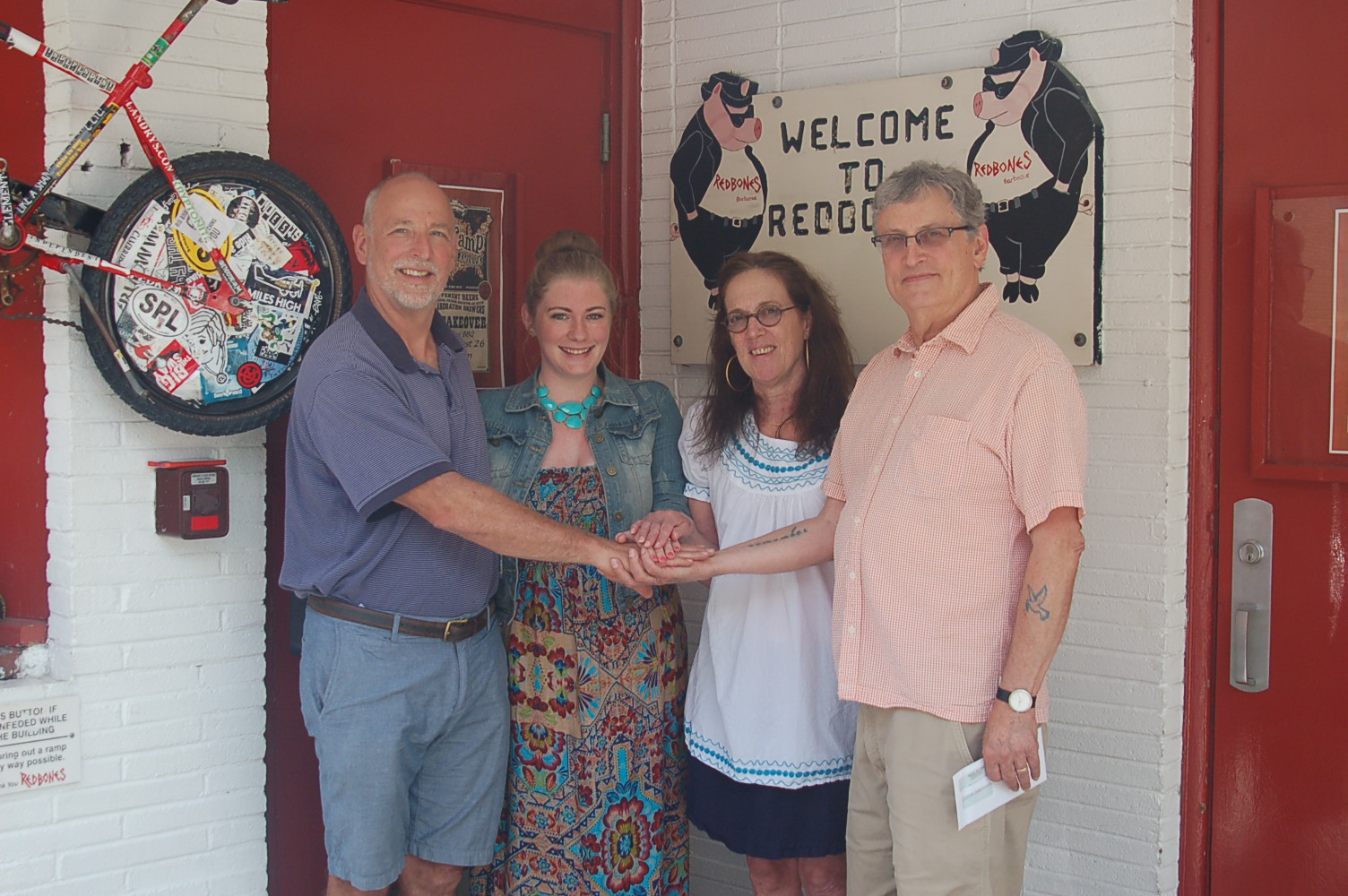 Redbones raises $10,000 for Somerville Homeless Coalition